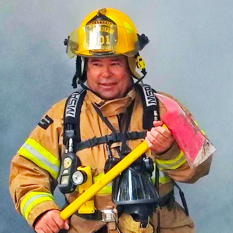 Time to hang up helmet-41 years on fire crew | Annandale Advocate
